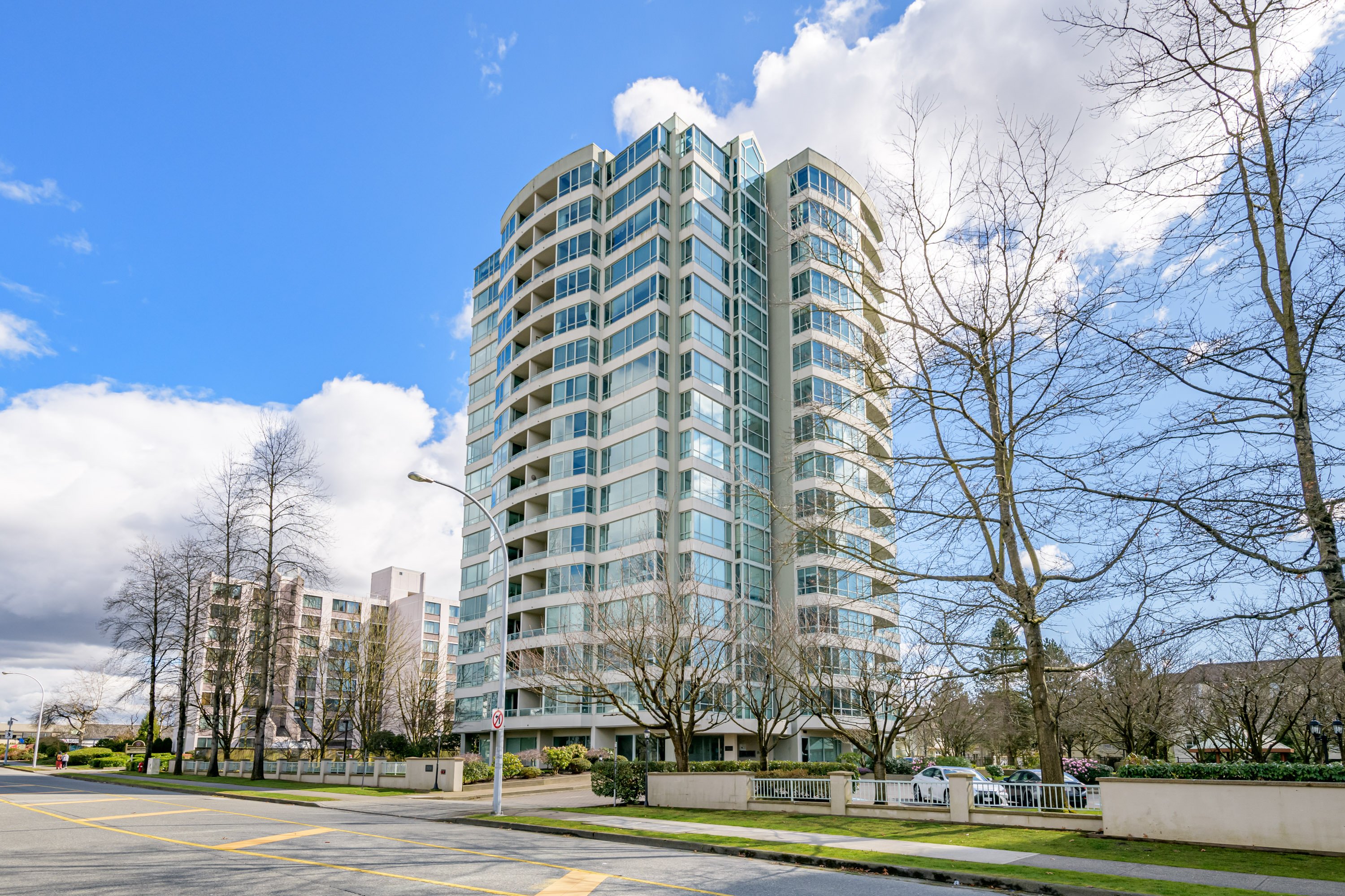 1601 - 15038 101 Avenue, Surrey | MLS# R2630357 | Cotala Cross Media