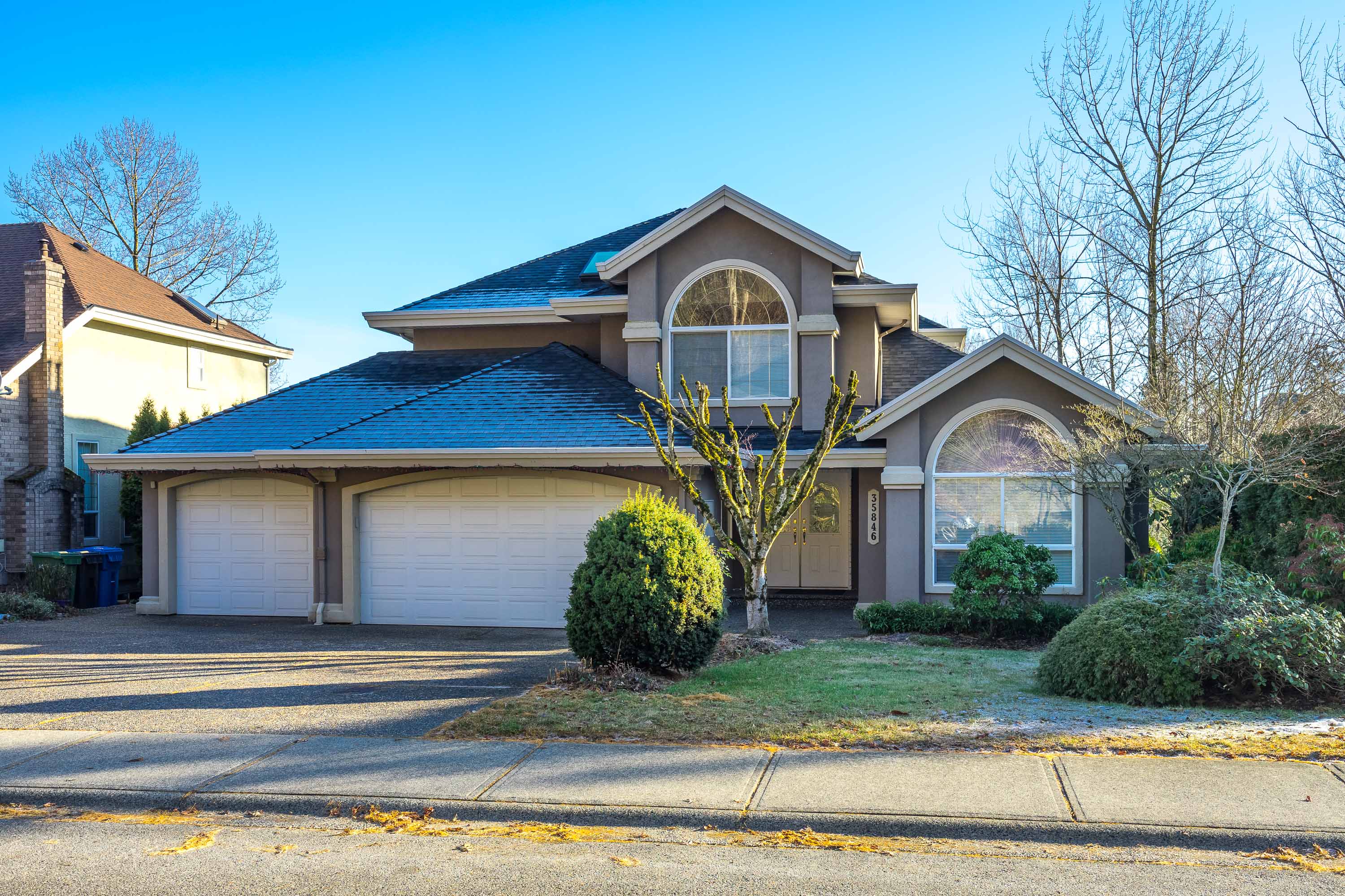 35846 Graystone Drive, Abbotsford | MLS# R2751021 | Cotala Cross Media