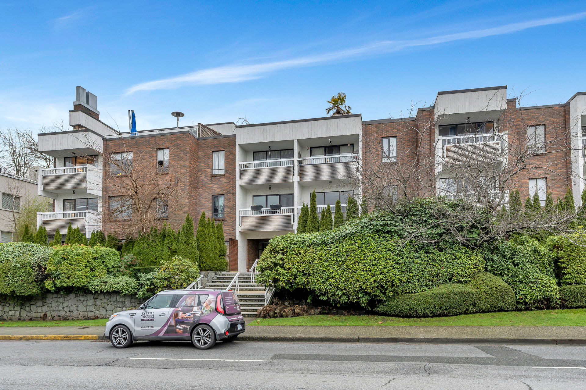 213 - 2450 Cornwall Avenue, Vancouver | MLS# R2757680 | Cotala Cross Media