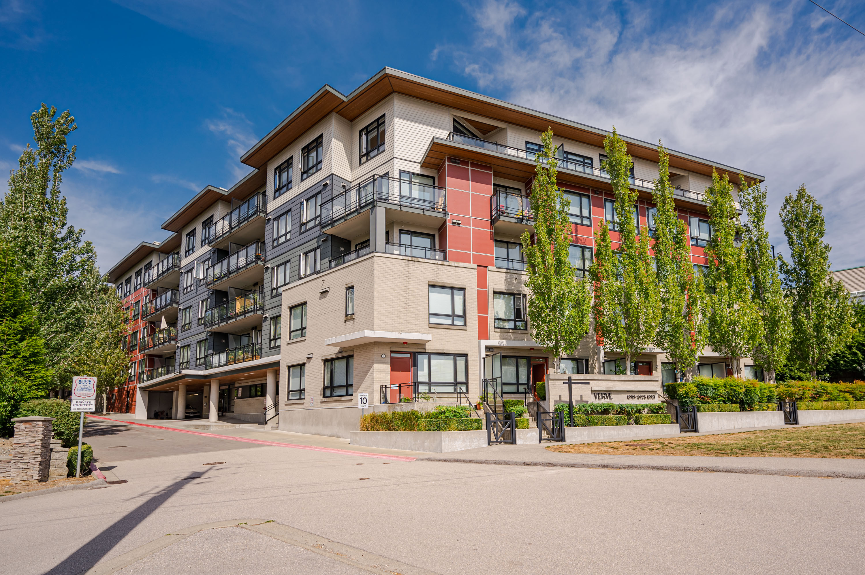 305 - 13931 Fraser Highway, Surrey | MLS# R2768639 | Cotala Cross Media