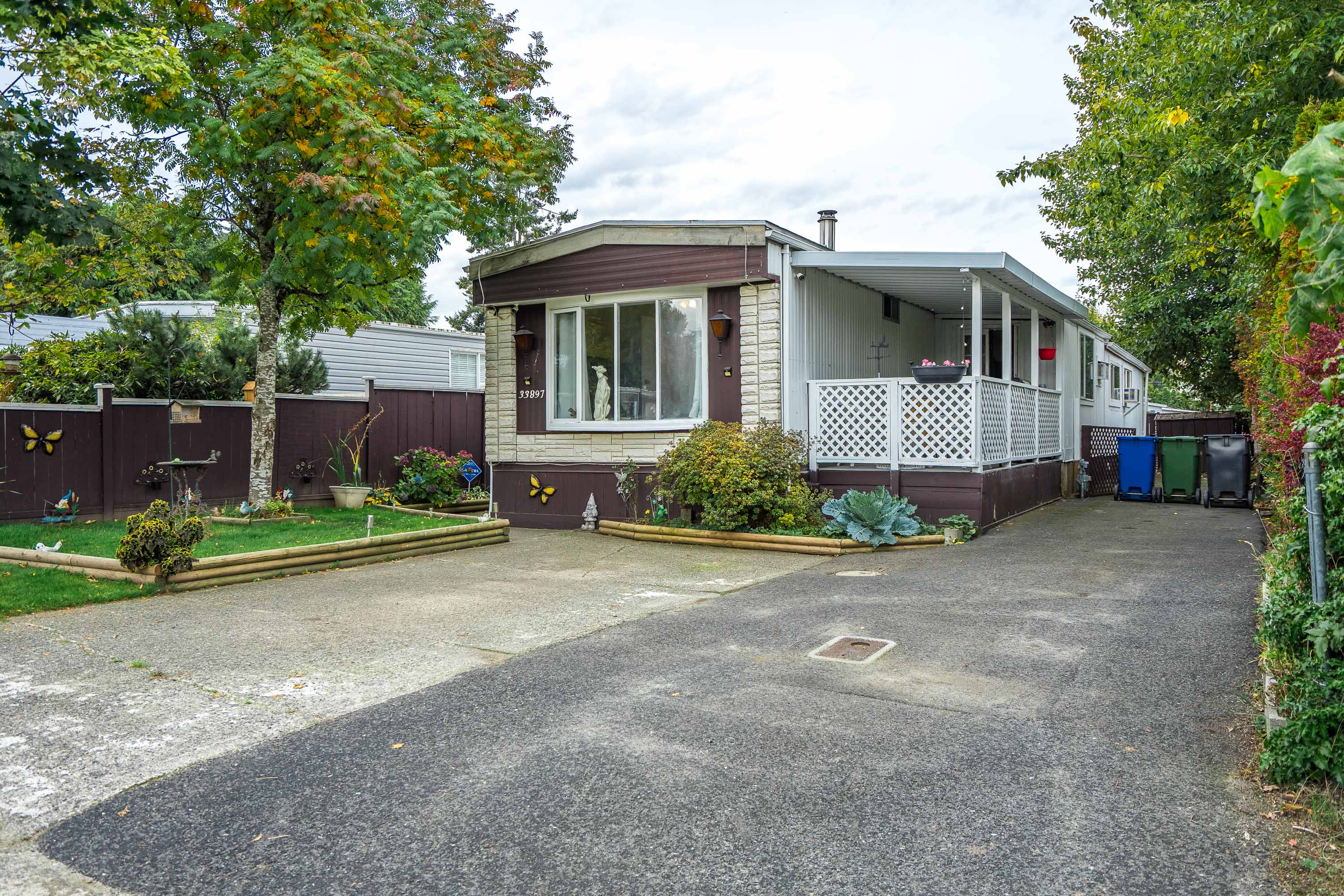 33897 Gilmour Drive, Abbotsford | MLS# R2841713 | Cotala Cross Media