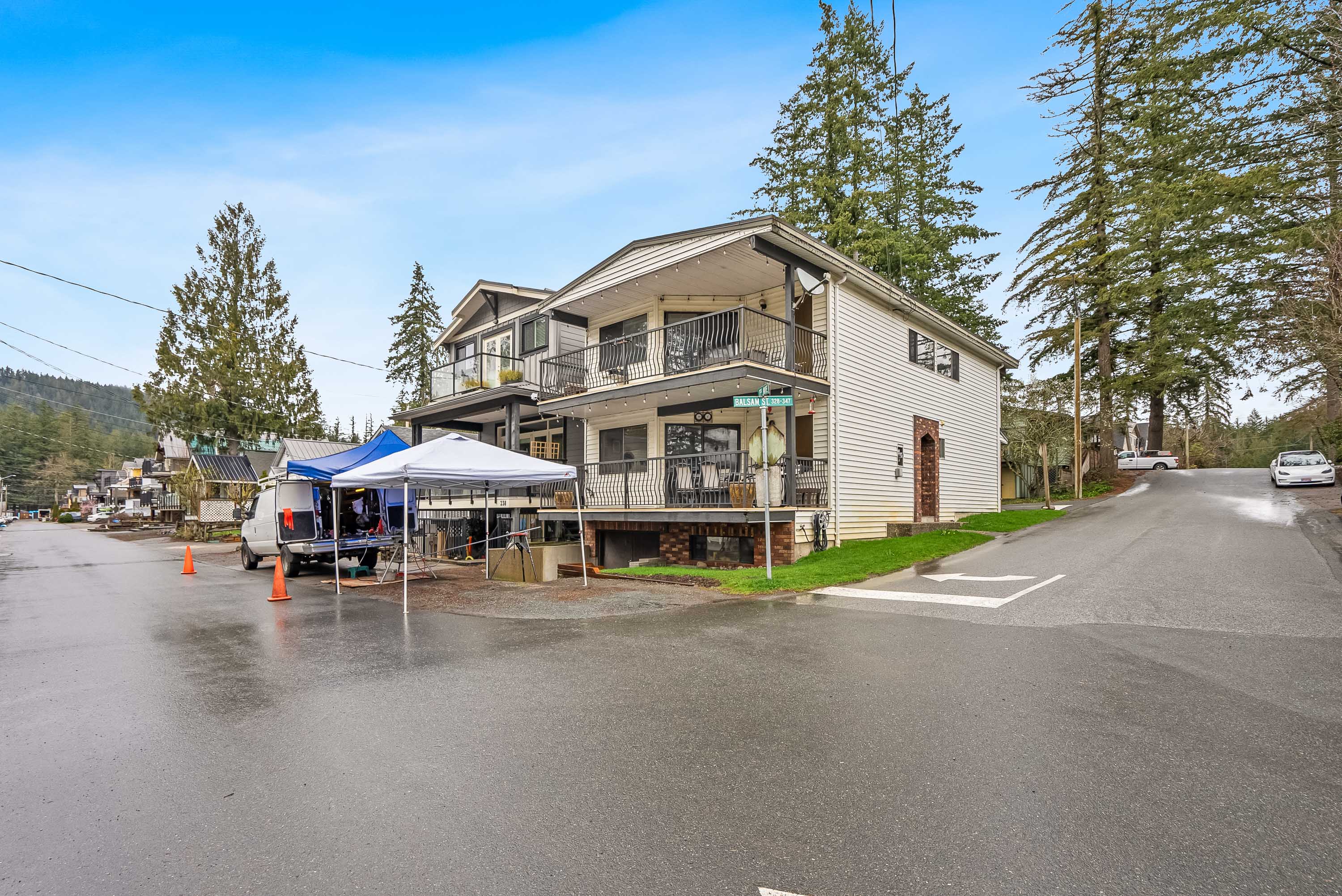 239 1 Avenue, Cultus Lake | MLS# R2863146 | Cotala Cross Media