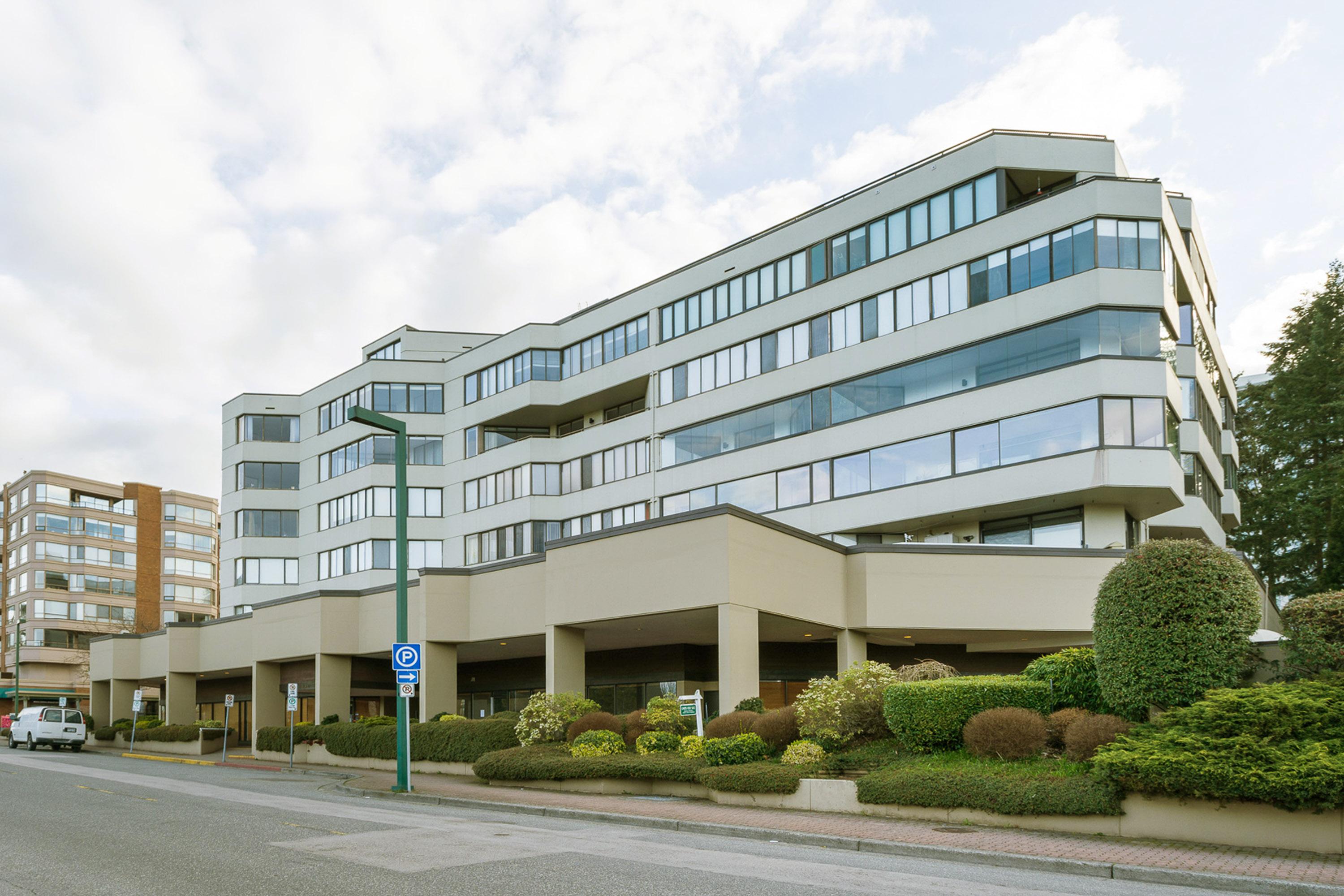 402 - 1480 Foster Street, White Rock | MLS# R3102019 | Cotala Cross Media
